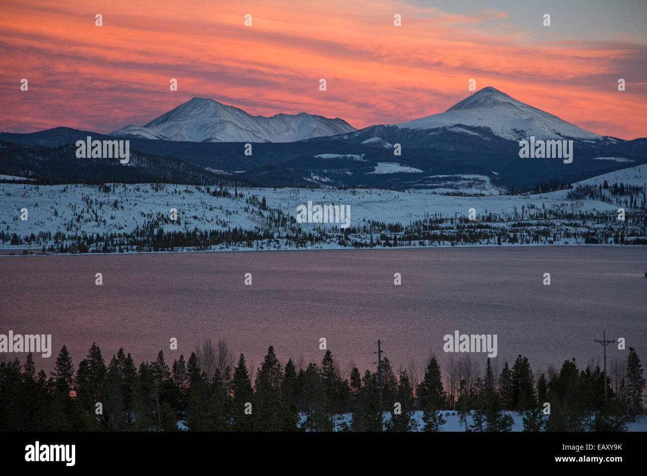 Dillon, Colorado - Dillon Reservoir in White River National Forest. Der ...