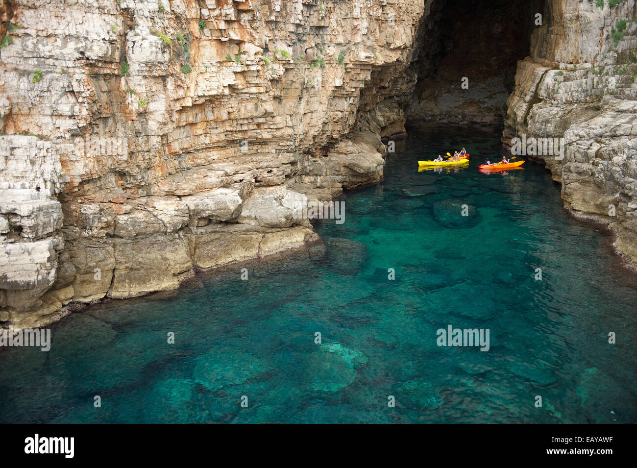 Kajaks dubrovnik -Fotos und -Bildmaterial in hoher Auflösung – Alamy