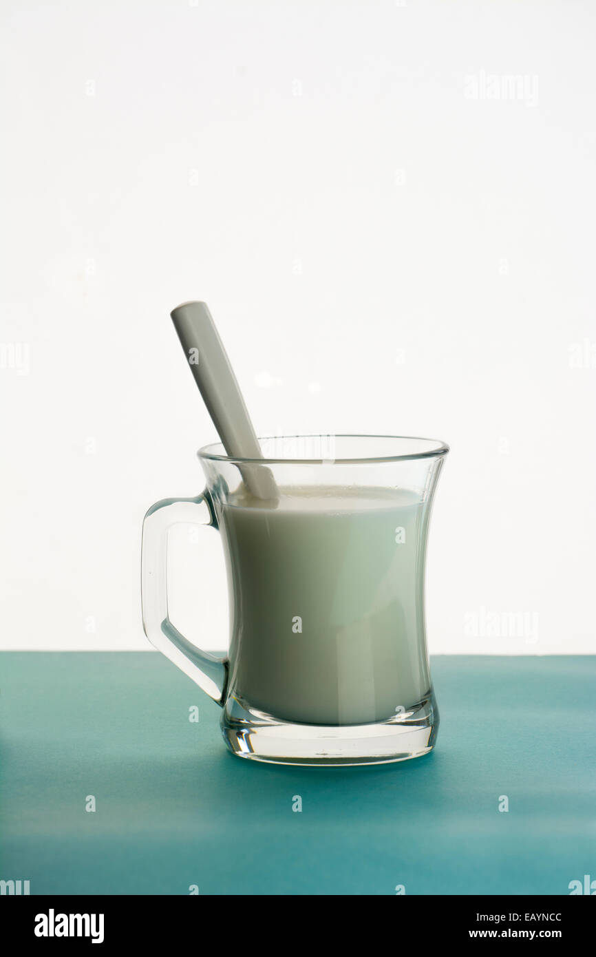 Pasteurised milk -Fotos und -Bildmaterial in hoher Auflösung – Alamy