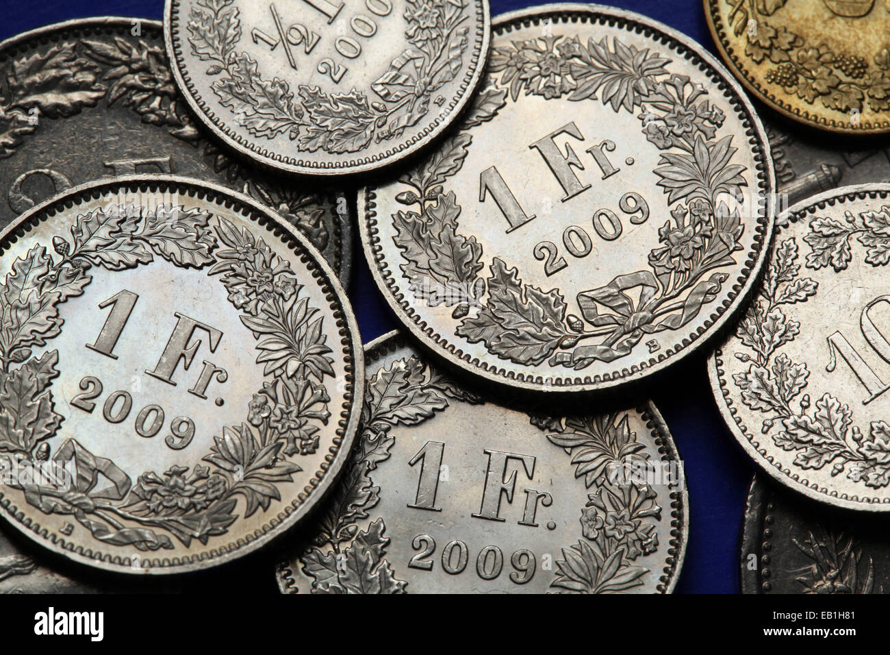 Münzen der Schweiz. Ein Franken-Münzen Stockfotografie - Alamy