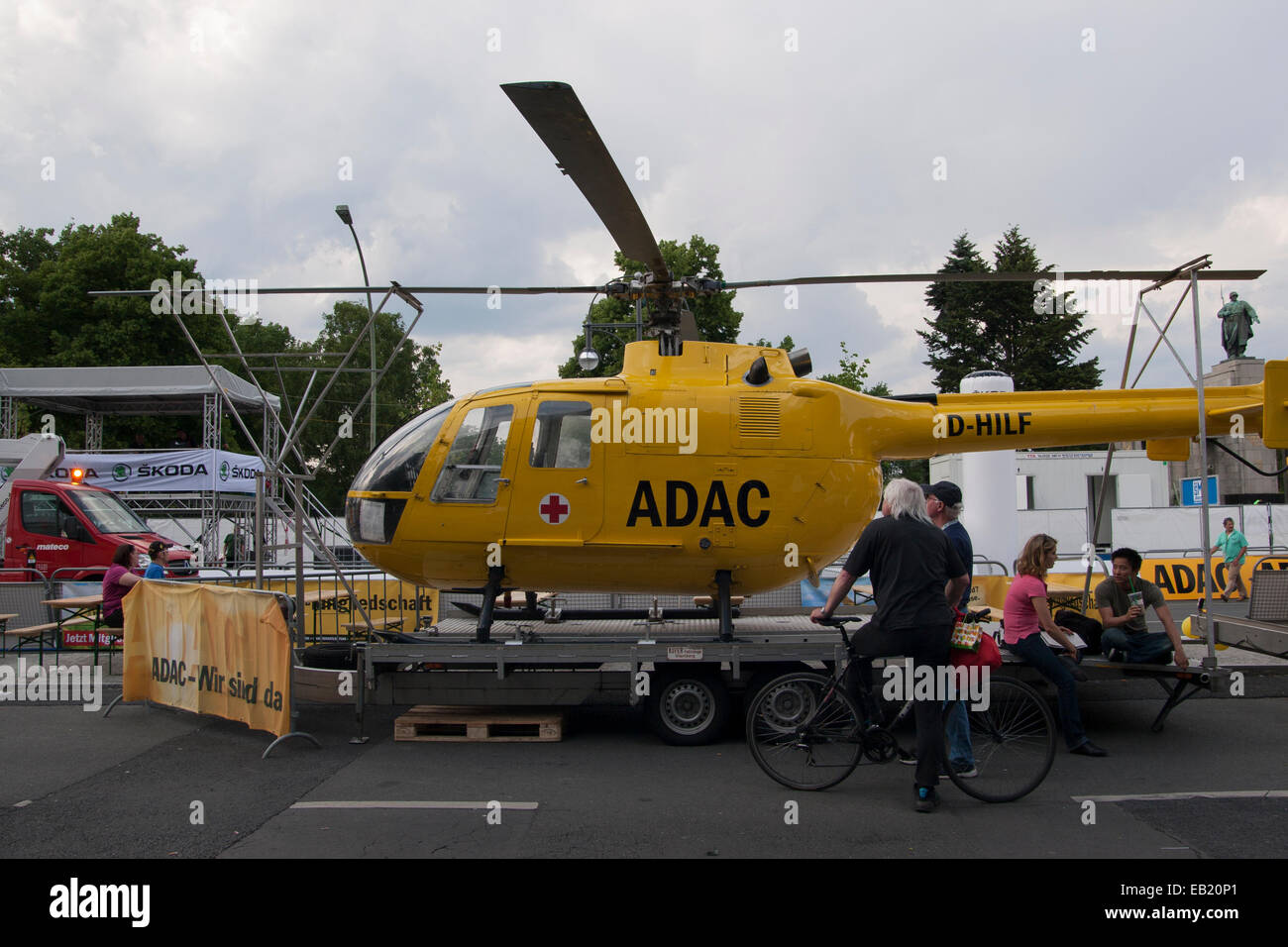 Adac helicopter -Fotos und -Bildmaterial in hoher Auflösung – Alamy