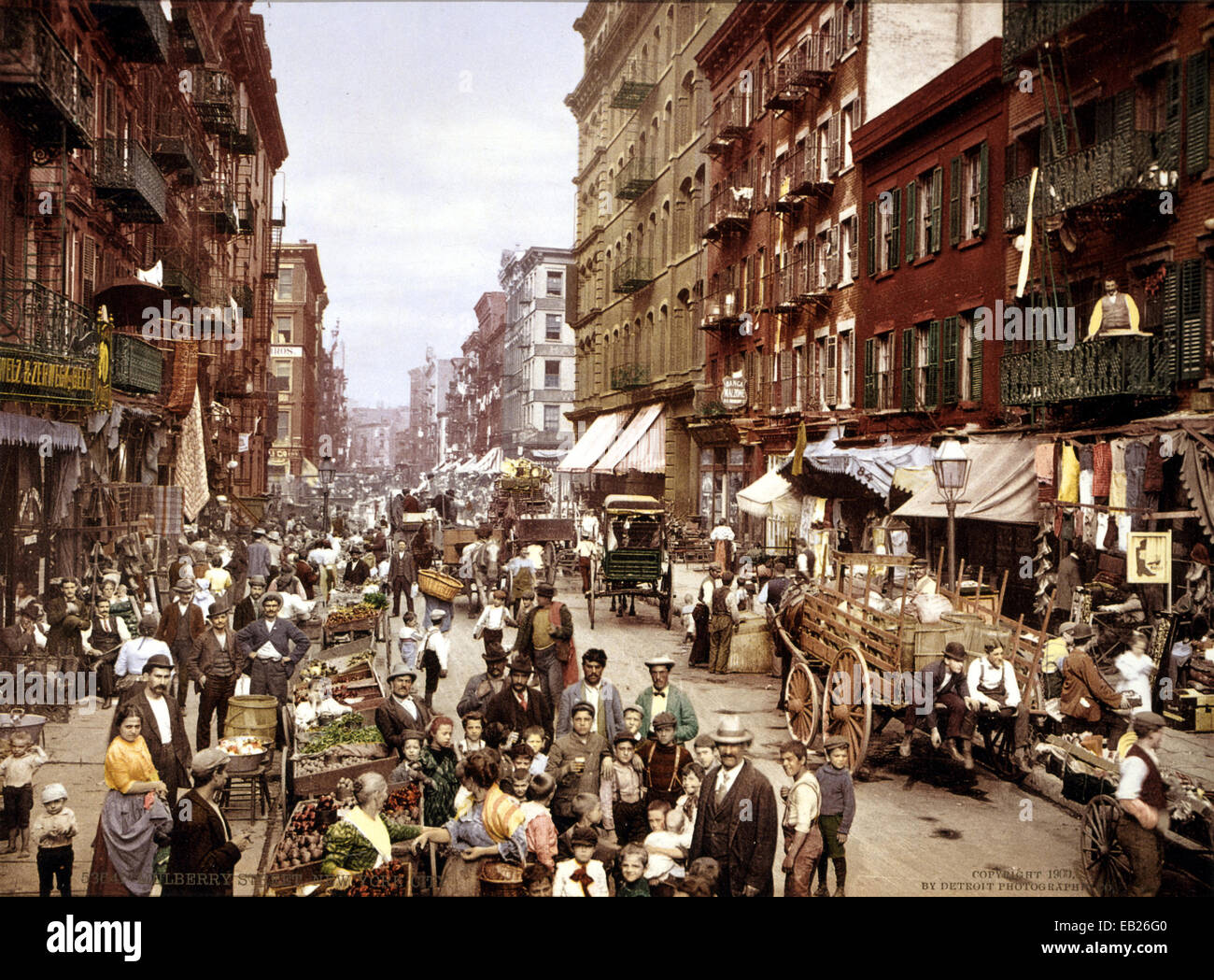 MULBERRY STREET, Manhattan, New York, um 1900. Foto: Detroit ...
