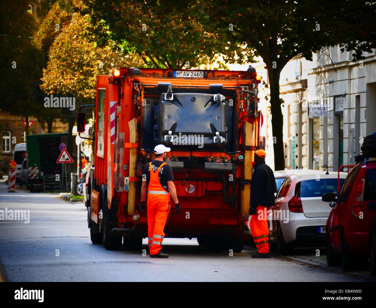 Garbage truck germany -Fotos und -Bildmaterial in hoher Auflösung – Alamy