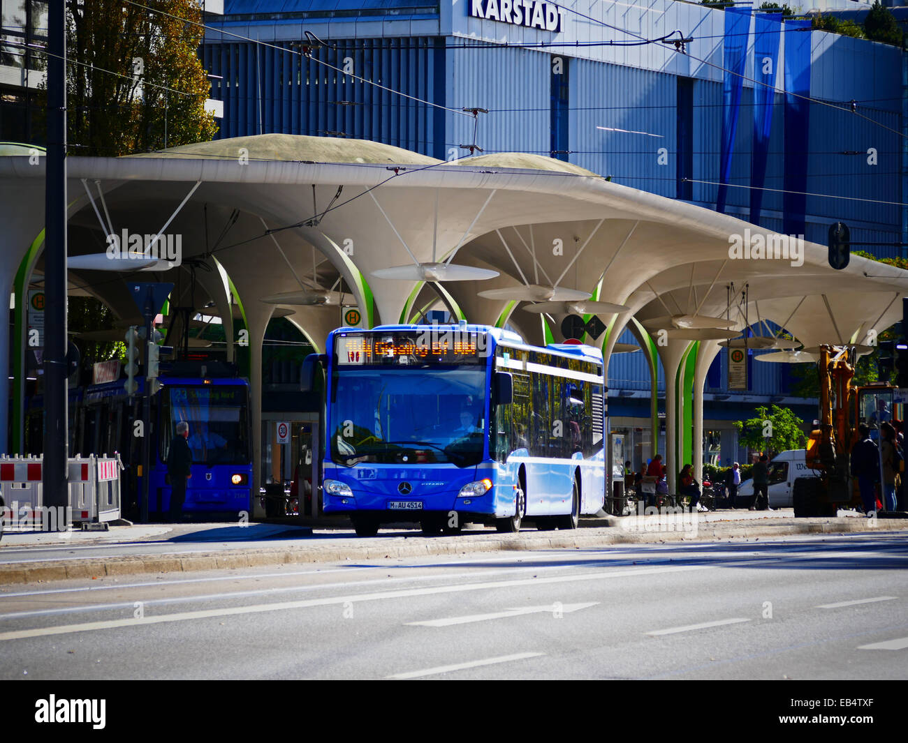 Karstadt munich -Fotos und -Bildmaterial in hoher Auflösung – Alamy