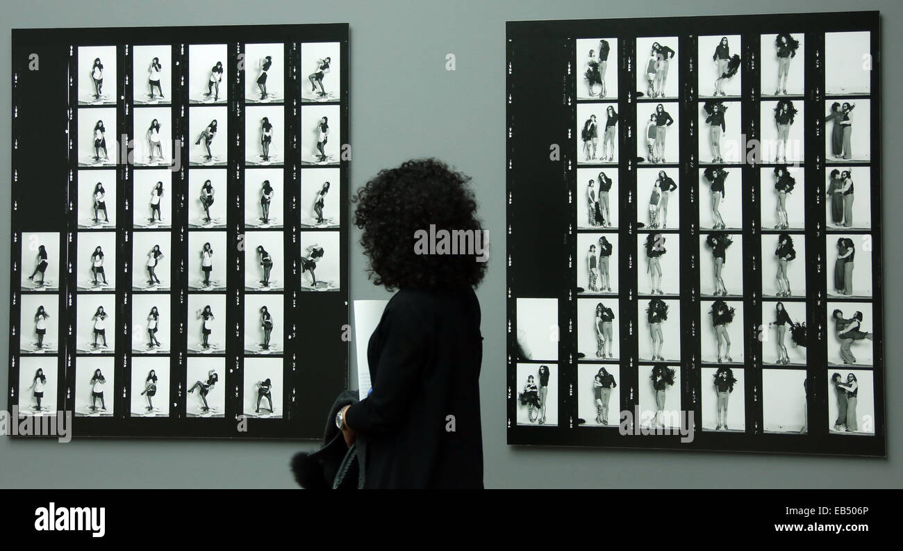 Helmut newton museum -Fotos und -Bildmaterial in hoher Auflösung – Alamy