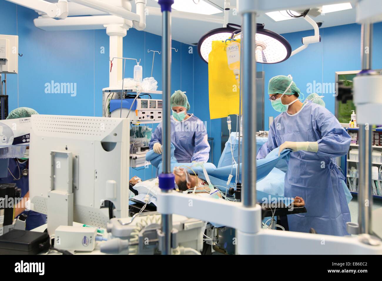 Hernia abdominal -Fotos und -Bildmaterial in hoher Auflösung – Alamy