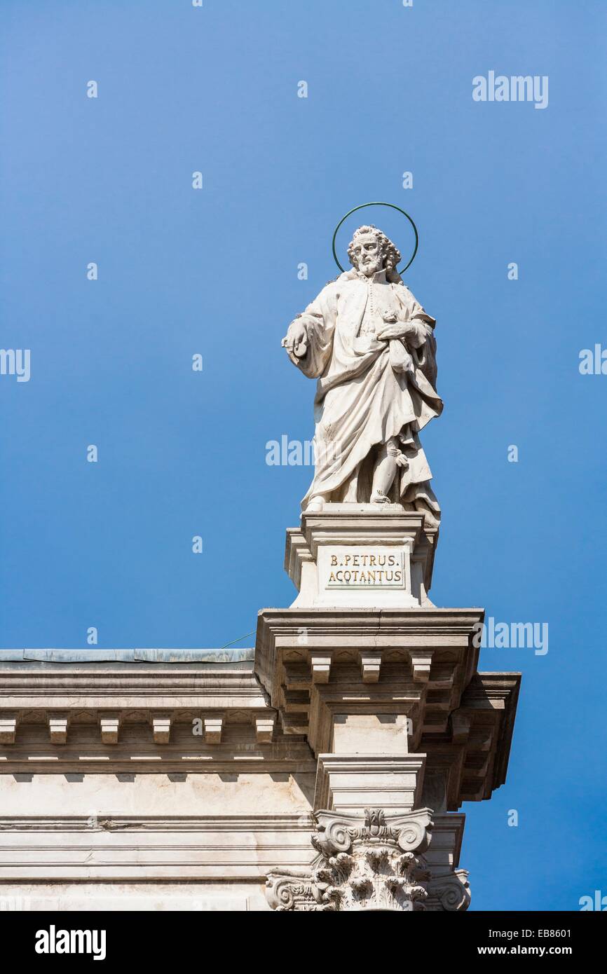 Statua di san rocco -Fotos und -Bildmaterial in hoher Auflösung – Alamy