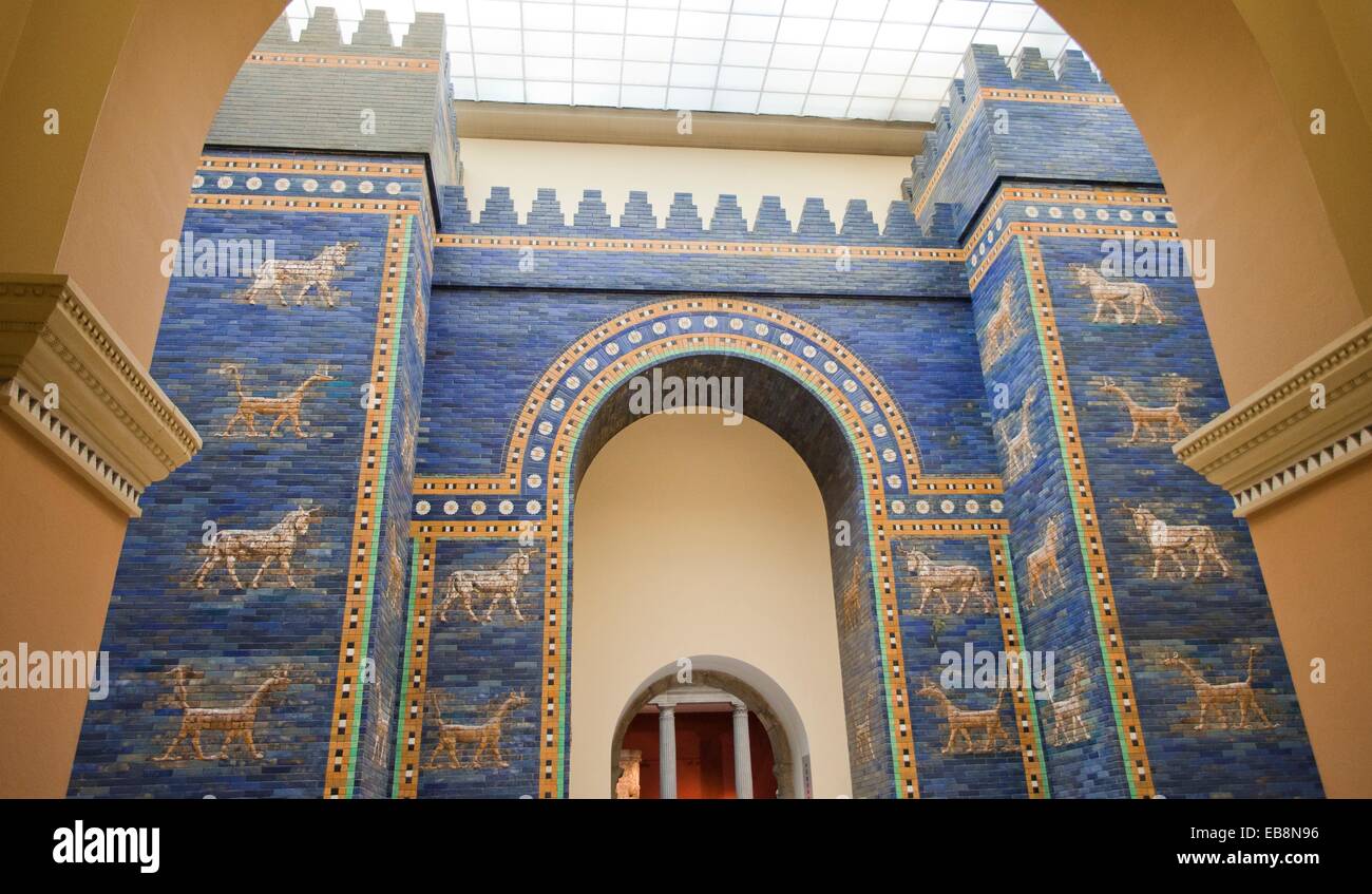 Ischtar-Tor von Babylon, Pergamonmuseum, Museumsinsel, Berlin ...