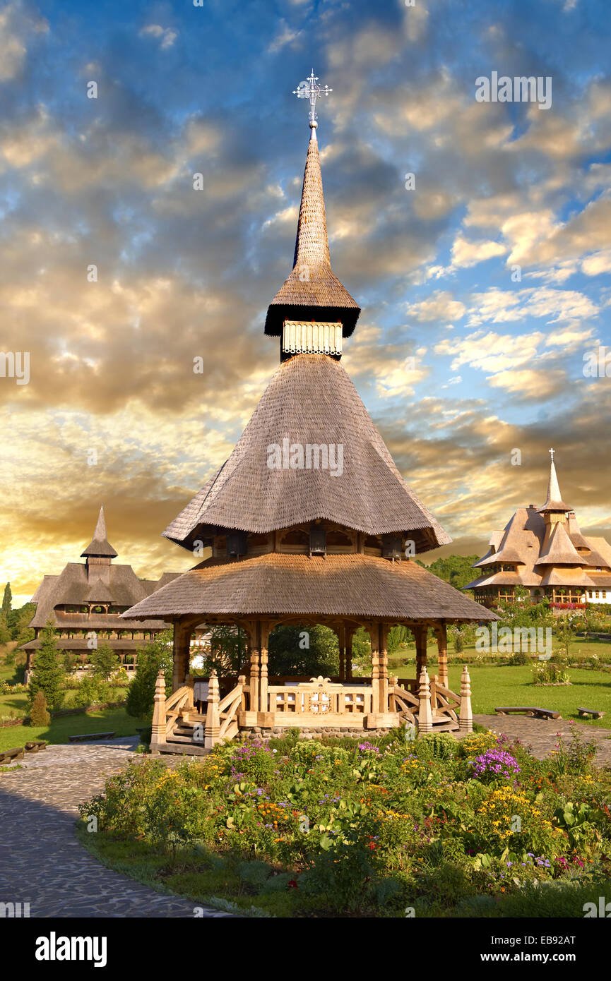 Romania maramures barsana wooden churches -Fotos und -Bildmaterial in hoher Auflösung – Alamy