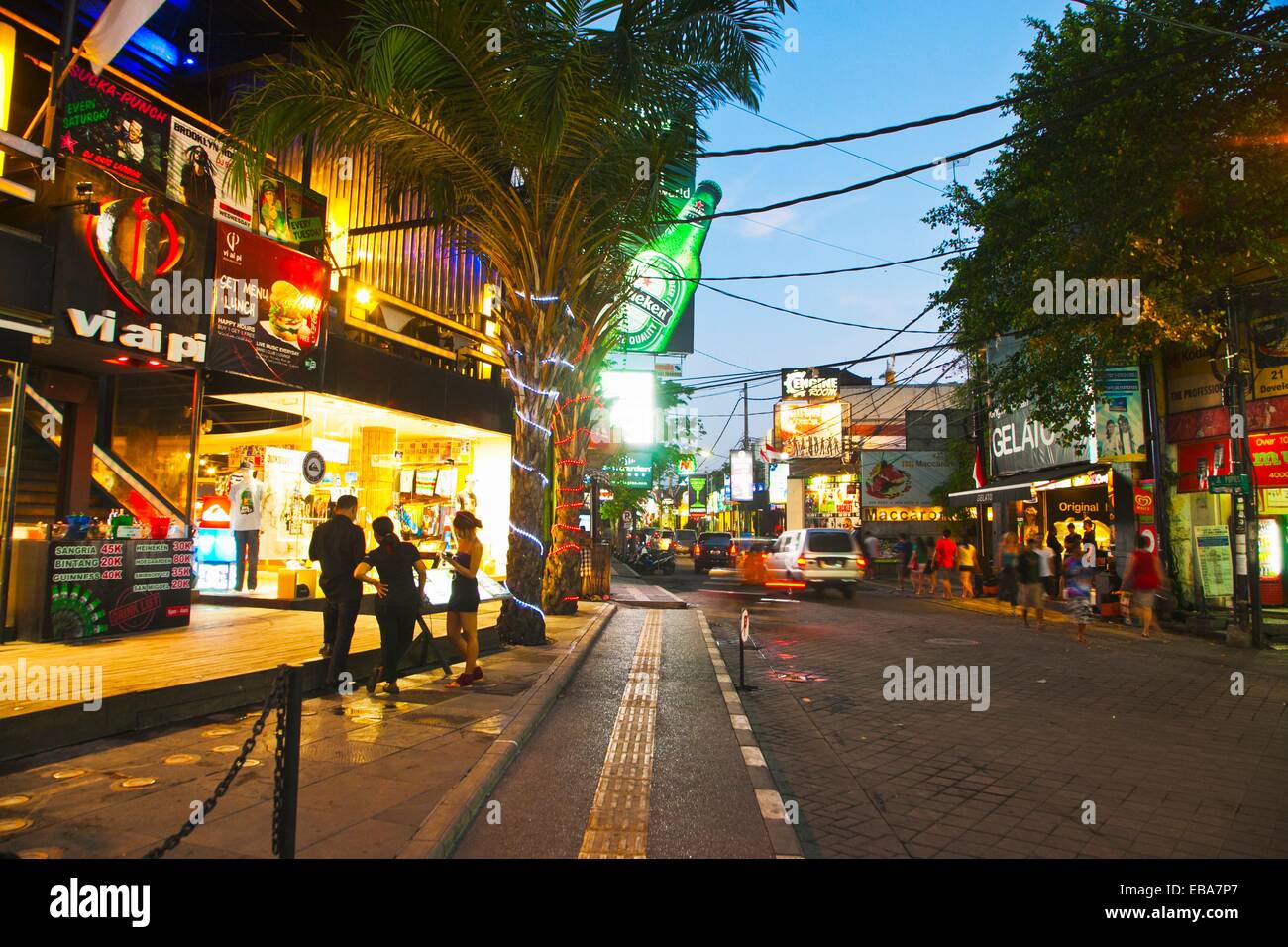 Legian Street. Kuta. Bali. Indonesien Stockfotografie - Alamy