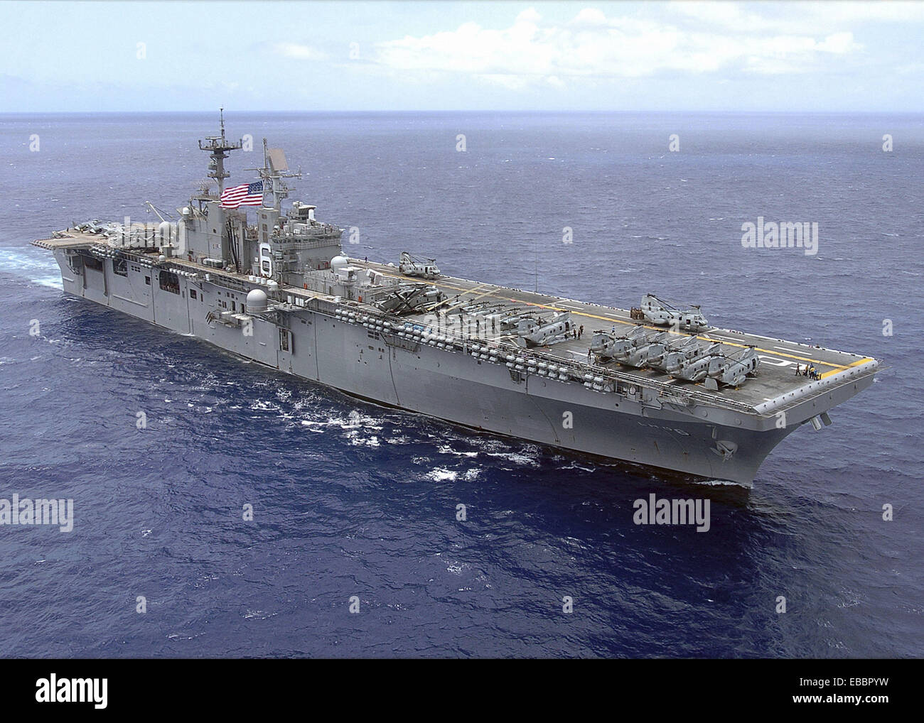 Uss bhr lhd 6 -Fotos und -Bildmaterial in hoher Auflösung – Alamy