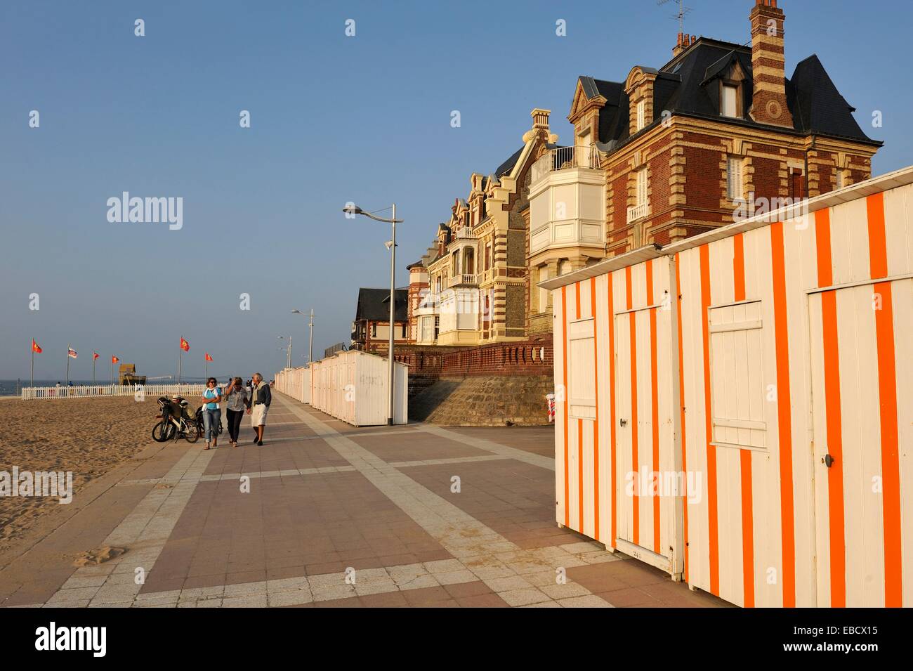 Houlgate Beach Stockfotos und -bilder Kaufen - Alamy