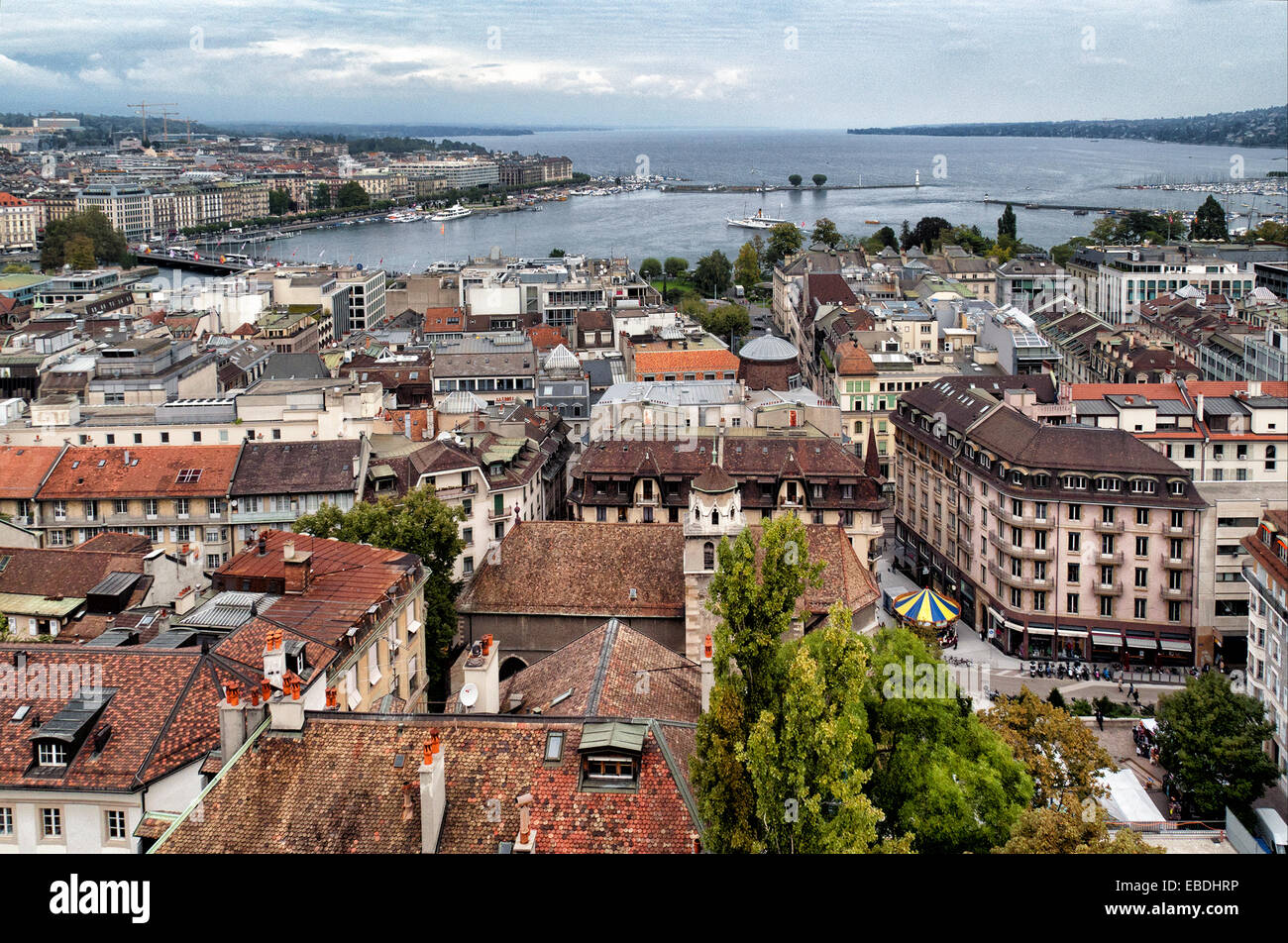 Panorama der Altstadt von Genf und Genfer See der Schweiz ...