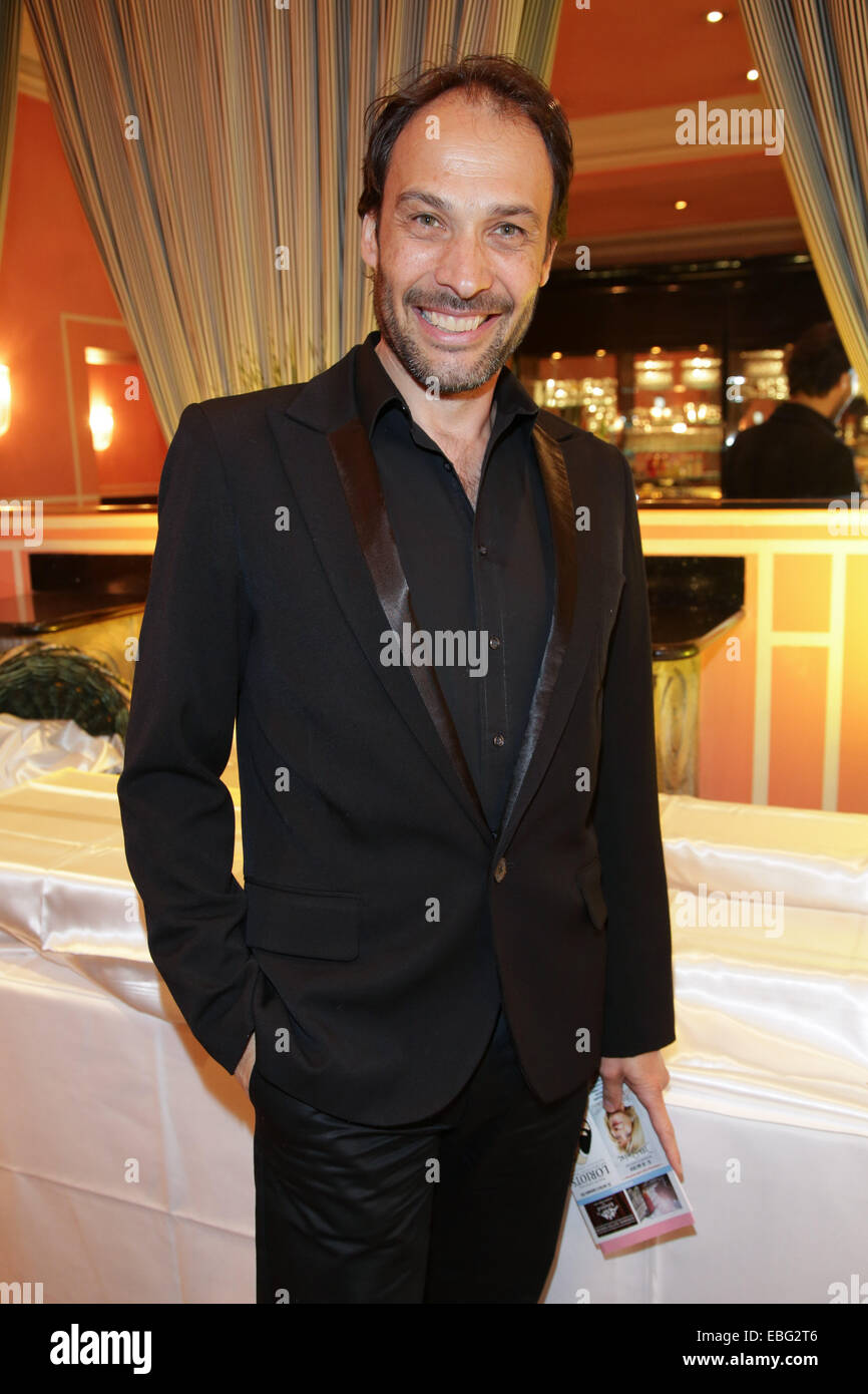 Premiere der Komödientheater spielen "Omma Superstar" Kleine Komödie im Hotel Bayerischer Hof ...