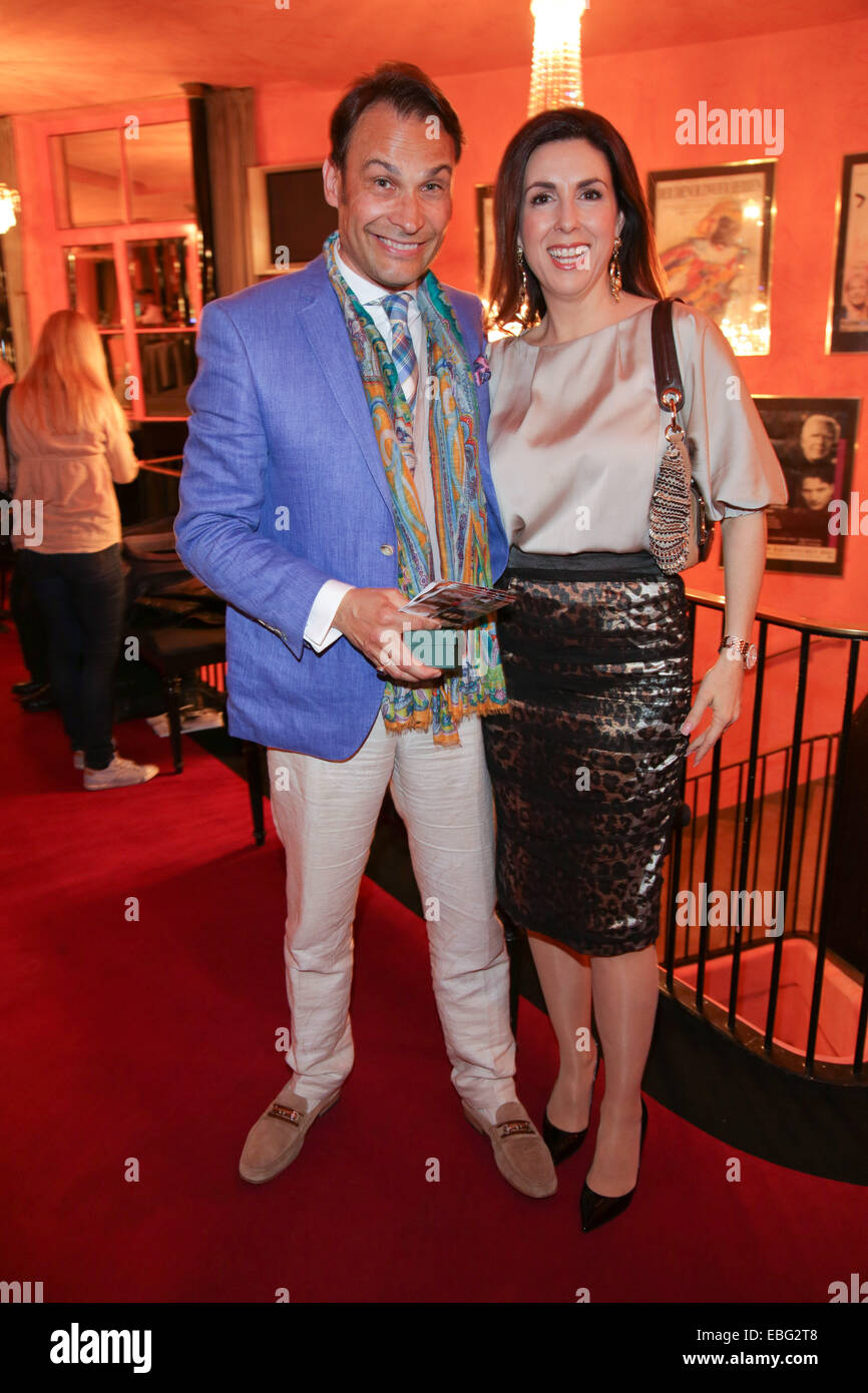 Premiere der Komödientheater spielen "Omma Superstar" Kleine Komödie im Hotel Bayerischer Hof ...