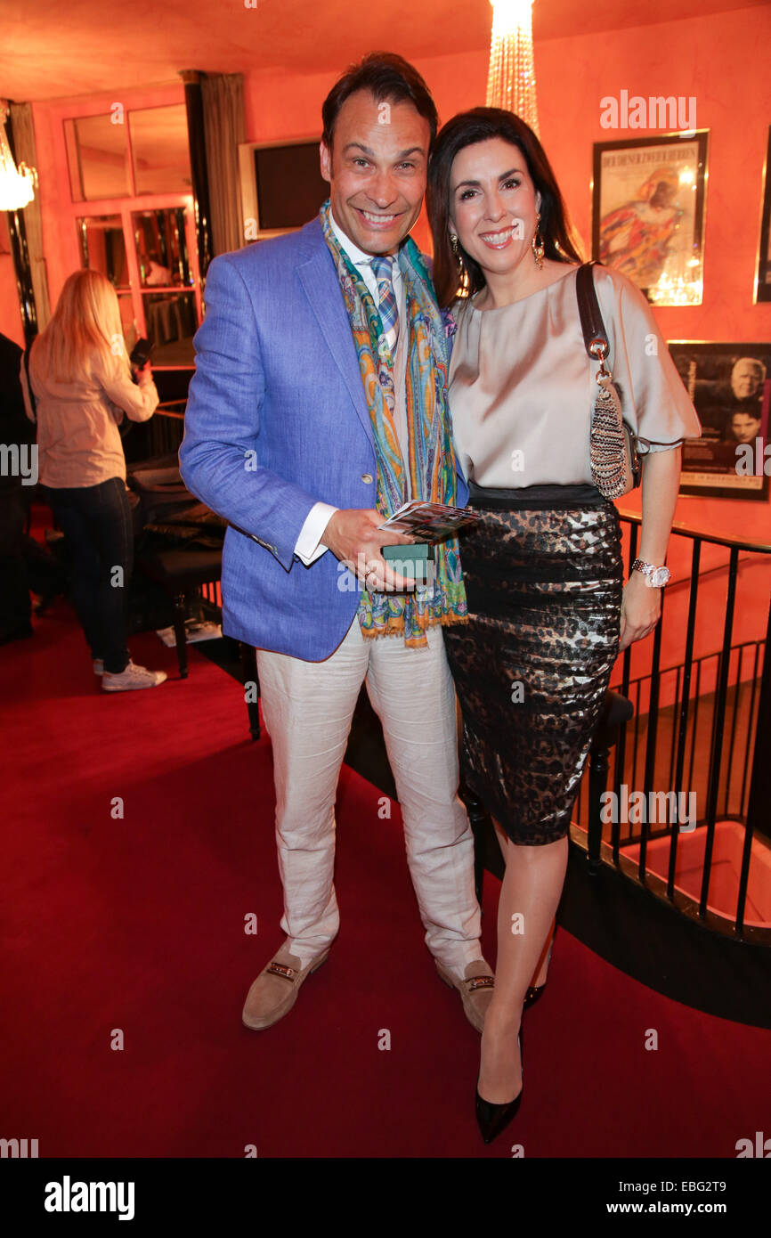 Premiere der Komödientheater spielen "Omma Superstar" Kleine Komödie im Hotel Bayerischer Hof ...