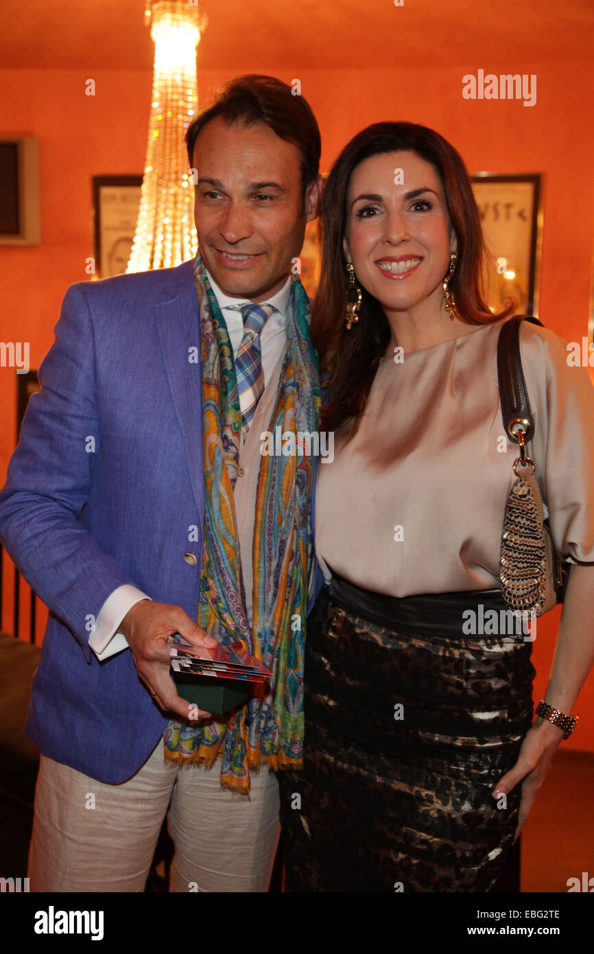 Premiere der Komödientheater spielen "Omma Superstar" Kleine Komödie im Hotel Bayerischer Hof ...