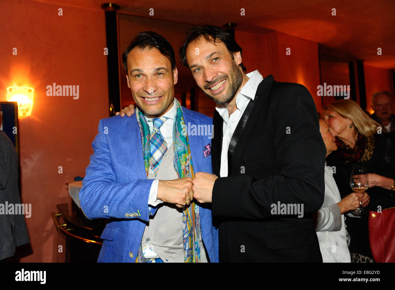 Premiere der Komödientheater spielen "Omma Superstar" Kleine Komödie im Hotel Bayerischer Hof ...