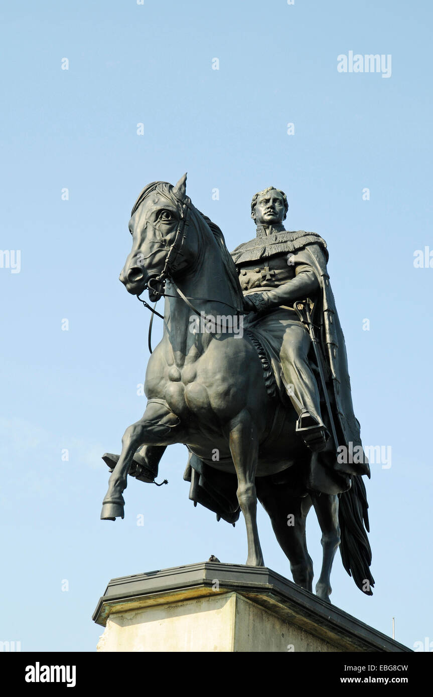 Kaiser friedrich denkmal -Fotos und -Bildmaterial in hoher Auflösung ...