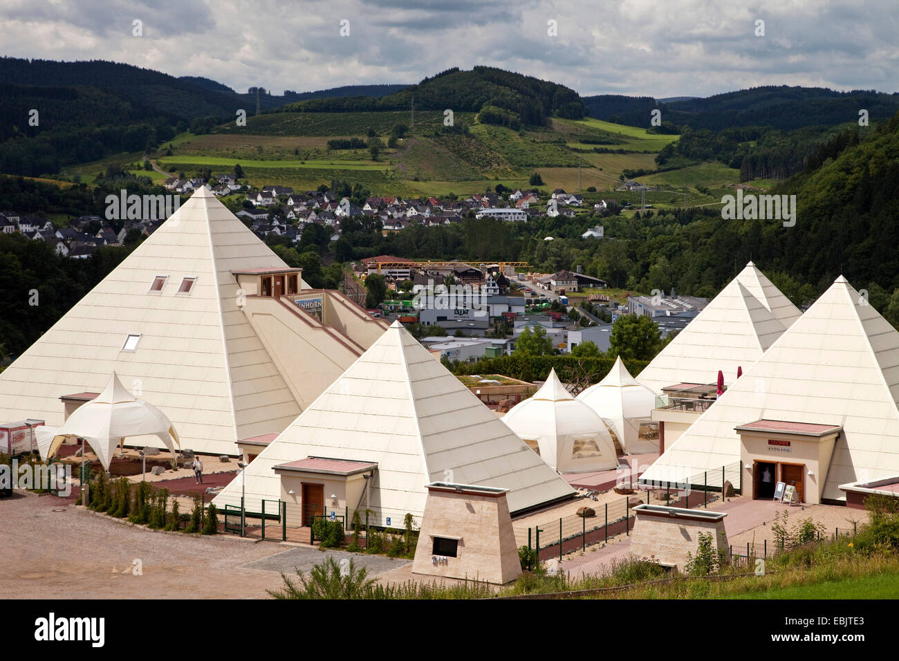 Pyramiden in deutschland -Fotos und -Bildmaterial in hoher Auflösung – Alamy