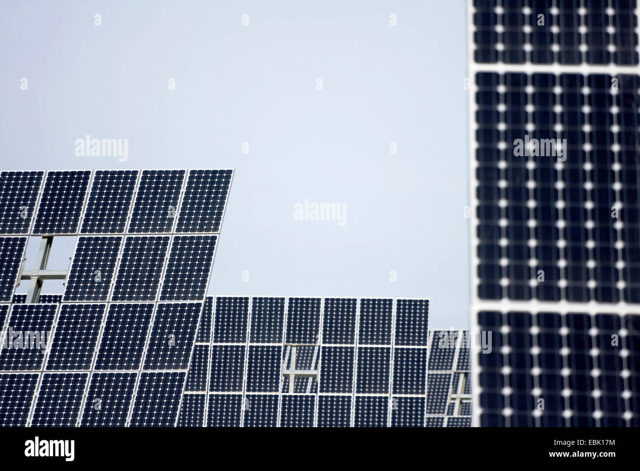 Solarpanel park -Fotos und -Bildmaterial in hoher Auflösung – Alamy
