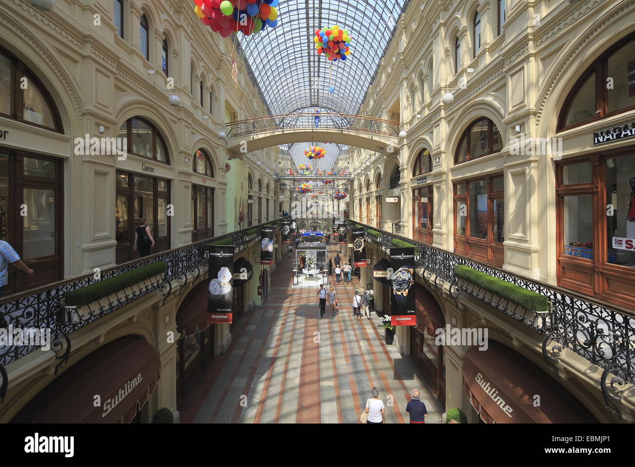Gum department store -Fotos und -Bildmaterial in hoher Auflösung – Alamy
