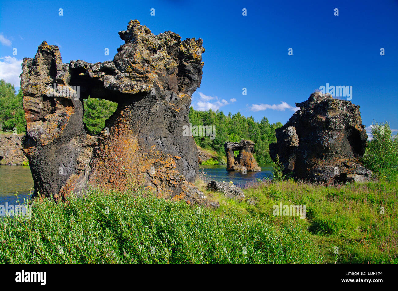 Lava rock formation at lake myvatn -Fotos und -Bildmaterial in hoher ...