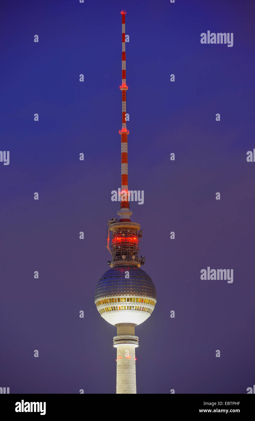 Fernsehturm Berlin bei Nacht, oben auf dem Turm, Deutschland, Berlin ...