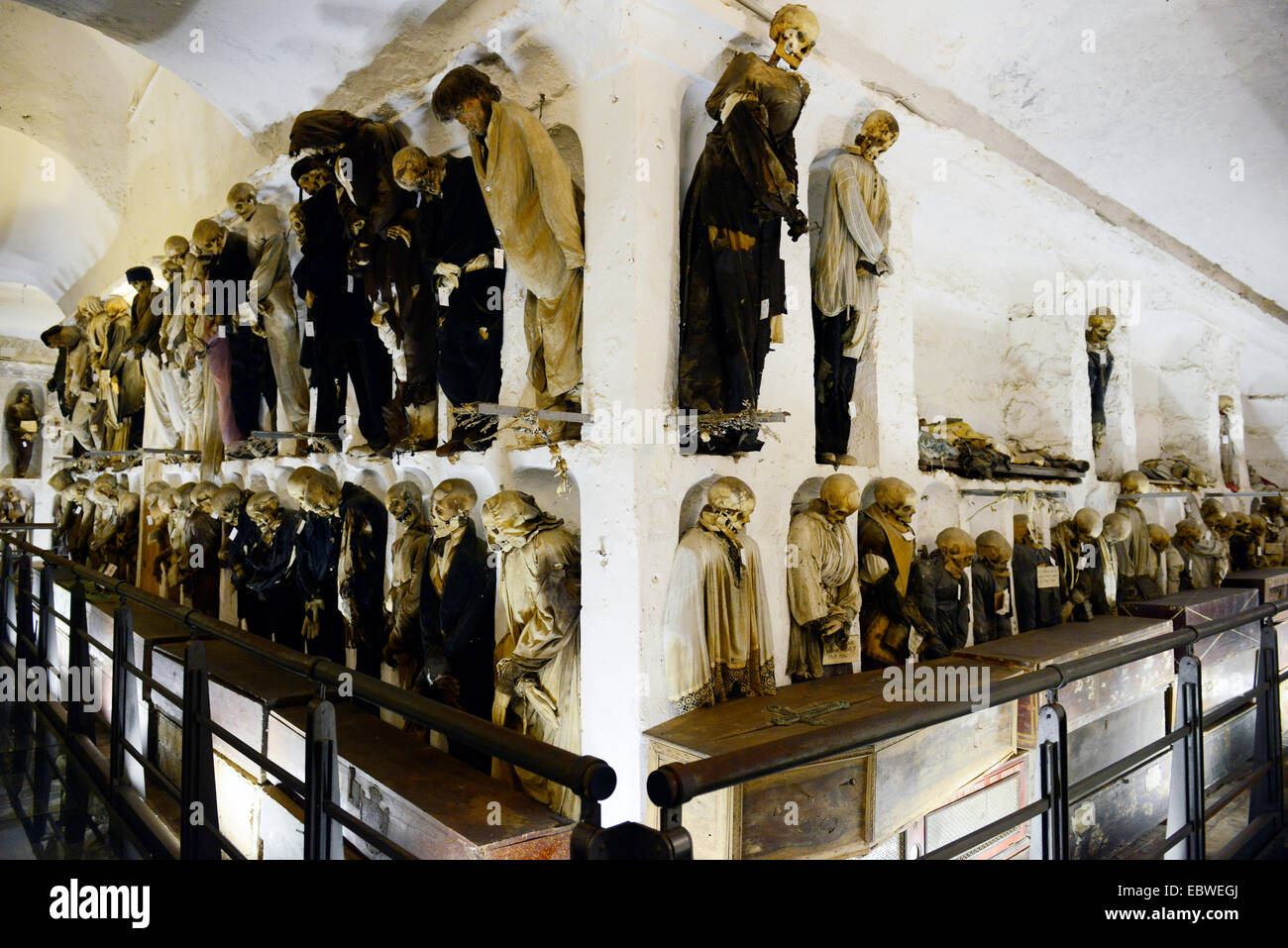 Mumifizierte Leichen in der Kapuziner-Katakomben von Palermo, Italien ...