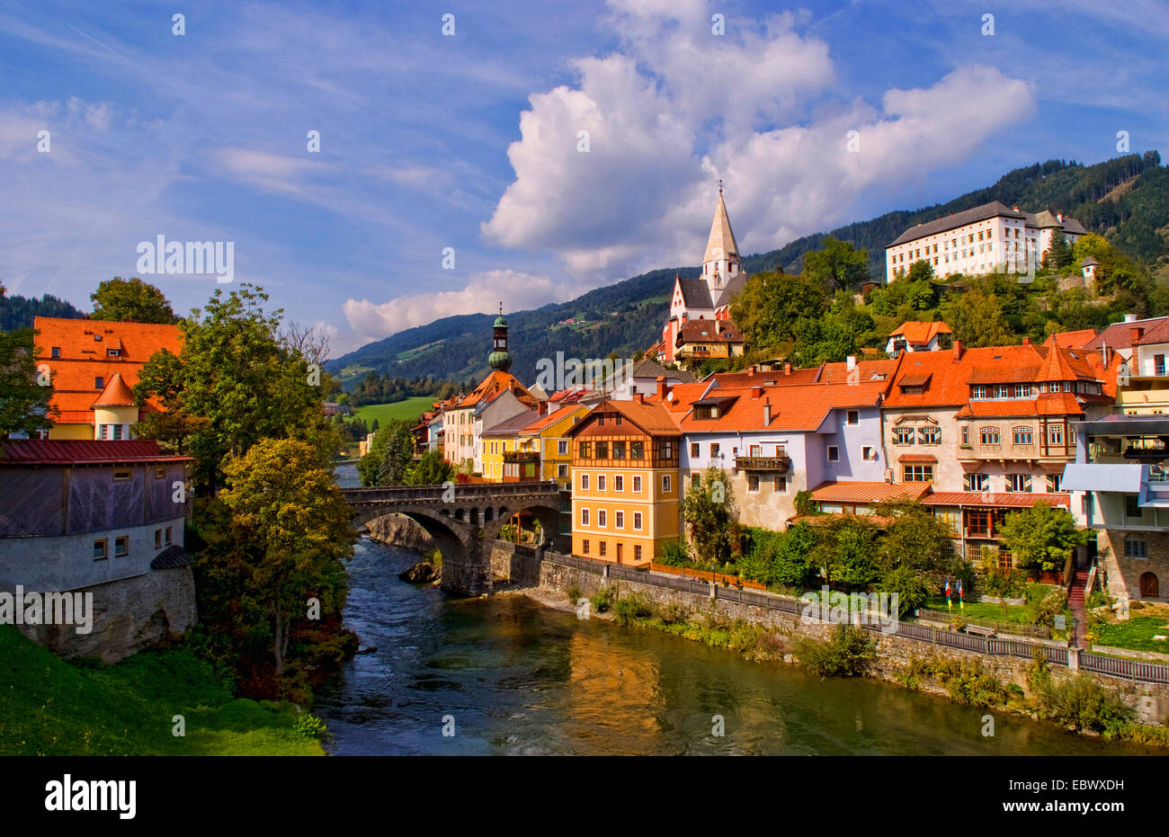 Mur fluss und altstadt mit dem -Fotos und -Bildmaterial in hoher ...