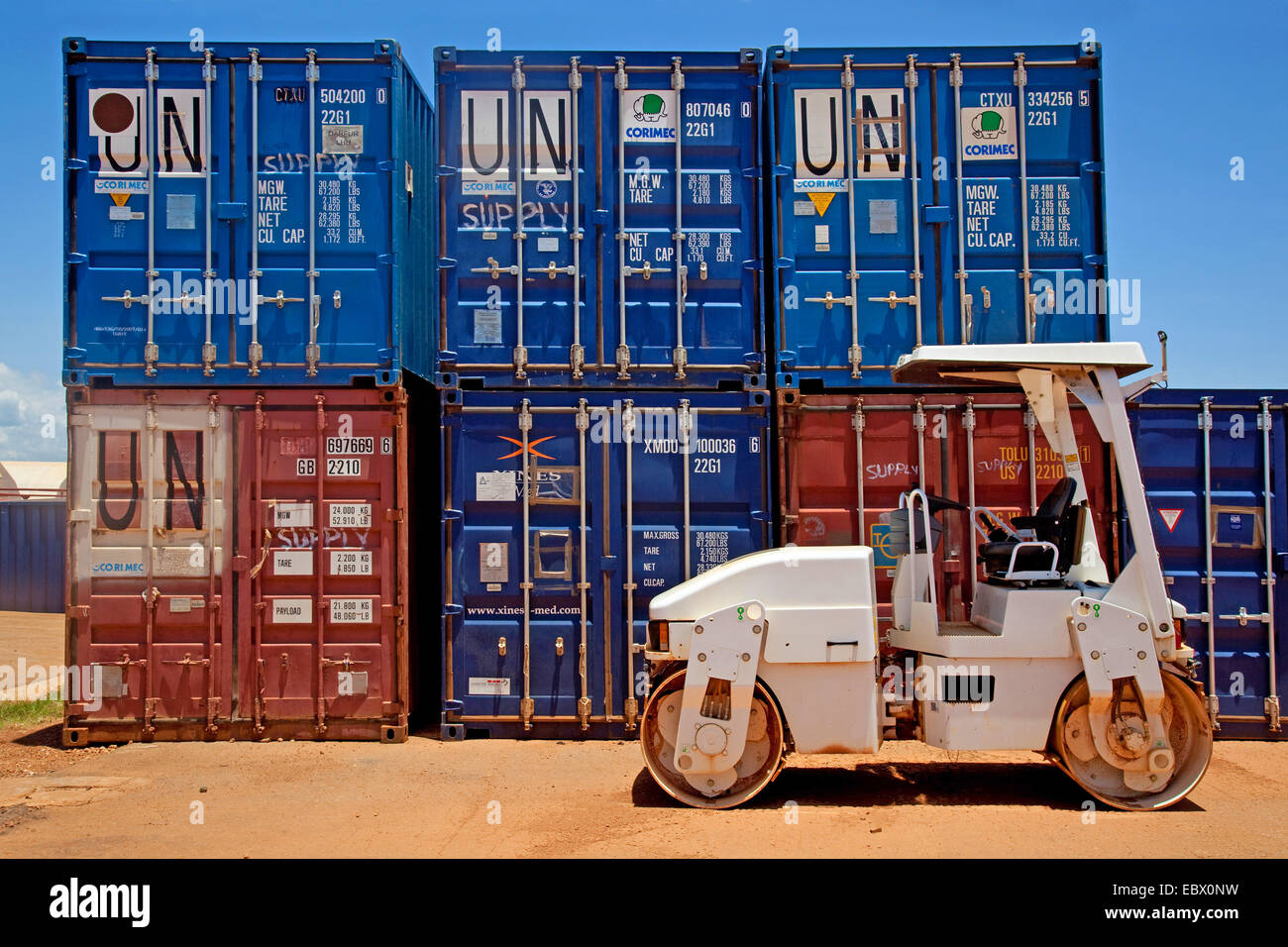 Container Im Logistikzentrum Von Un Stockfotos und -bilder Kaufen - Alamy