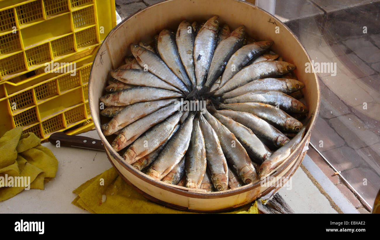 Essbare fische auf einem markt Stockfotos und -bilder Kaufen - Alamy