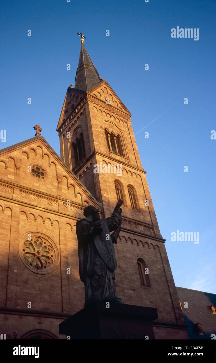Einhard basilika seligenstadt deutschland -Fotos und -Bildmaterial in ...