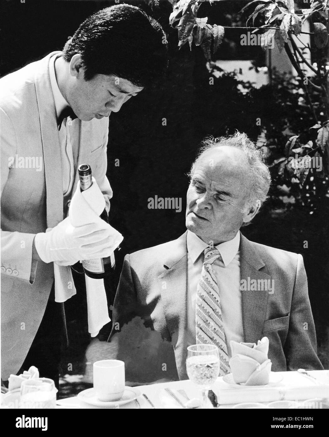 Hugh Maguire, Geiger, Ex-Leiter des BBC Symphony Orchestra, London ...