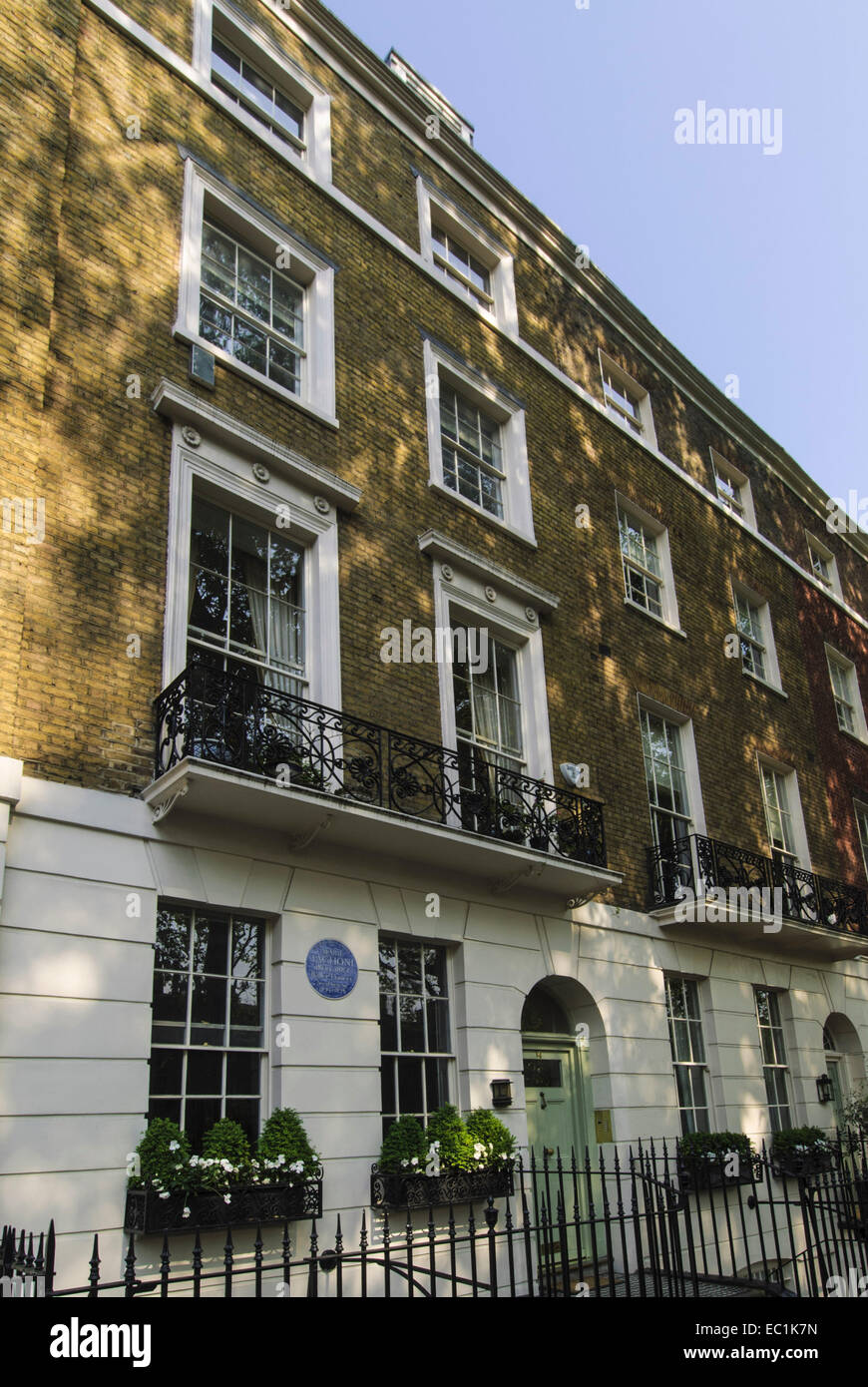 Marie taglioni blaue plakette -Fotos und -Bildmaterial in hoher ...