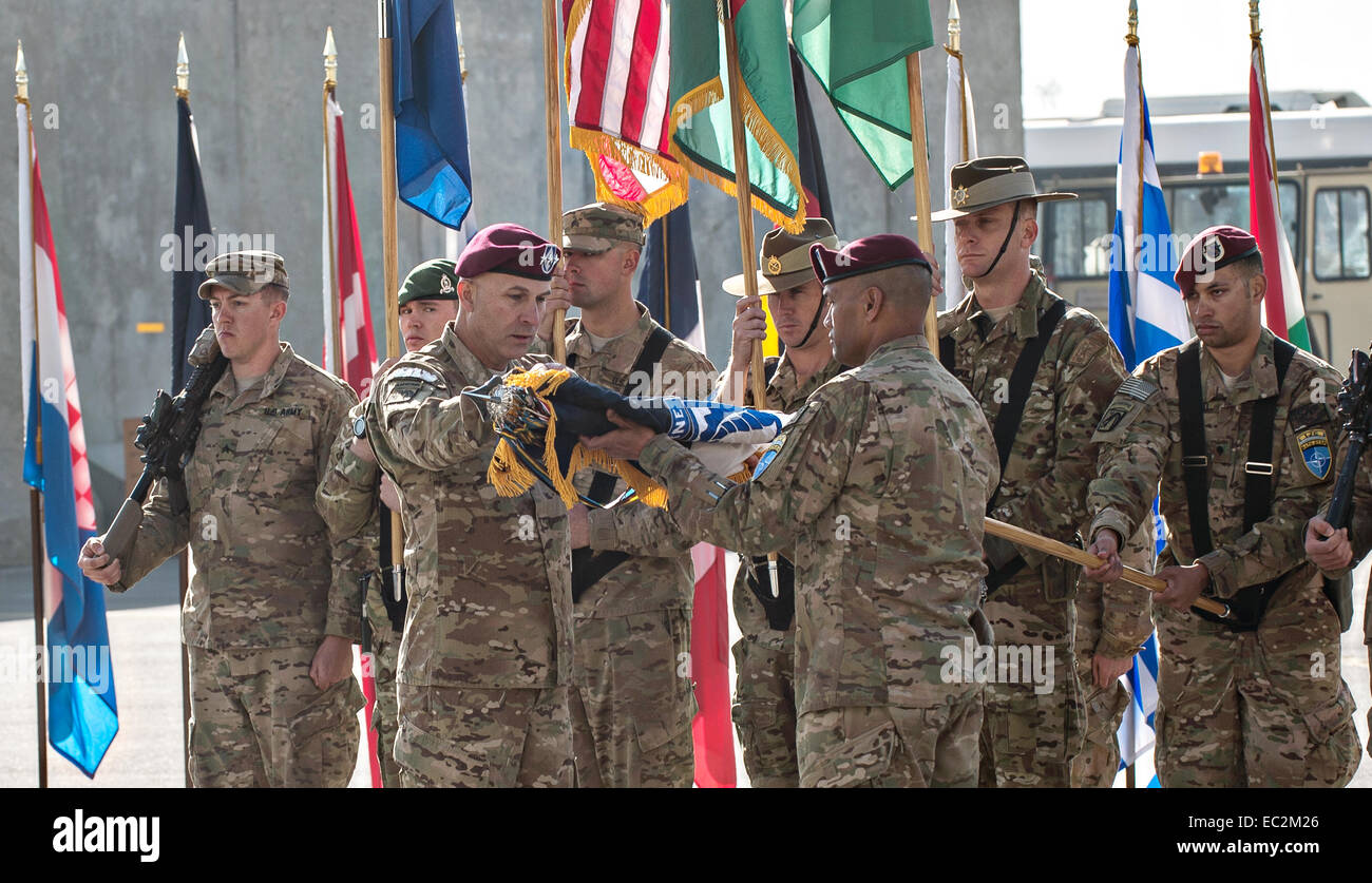 Nato flag -Fotos und -Bildmaterial in hoher Auflösung – Alamy