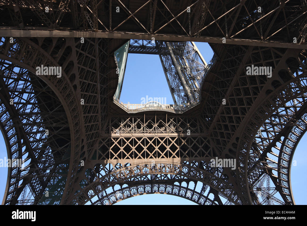 Paris eiffel tower tour eiffel steel rivets -Fotos und -Bildmaterial in ...