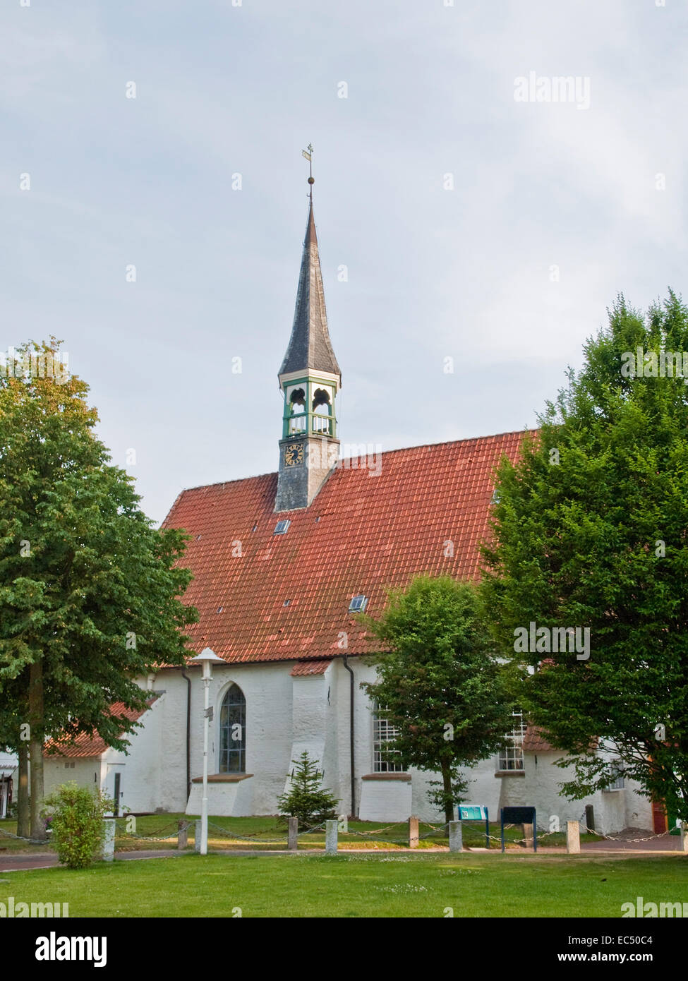 Kirche st clemens -Fotos und -Bildmaterial in hoher Auflösung – Alamy