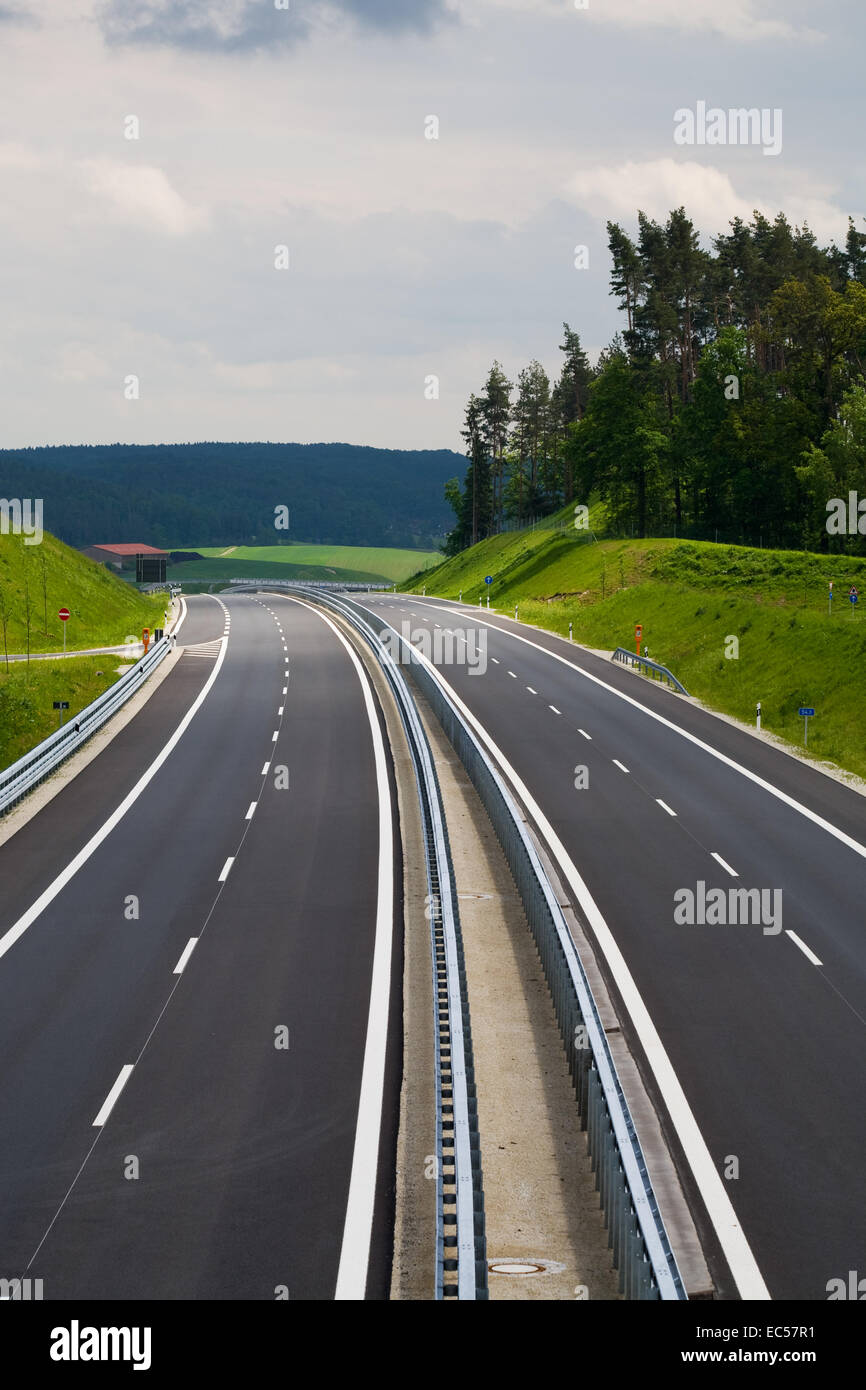 Die neue autobahn in bayern -Fotos und -Bildmaterial in hoher Auflösung ...