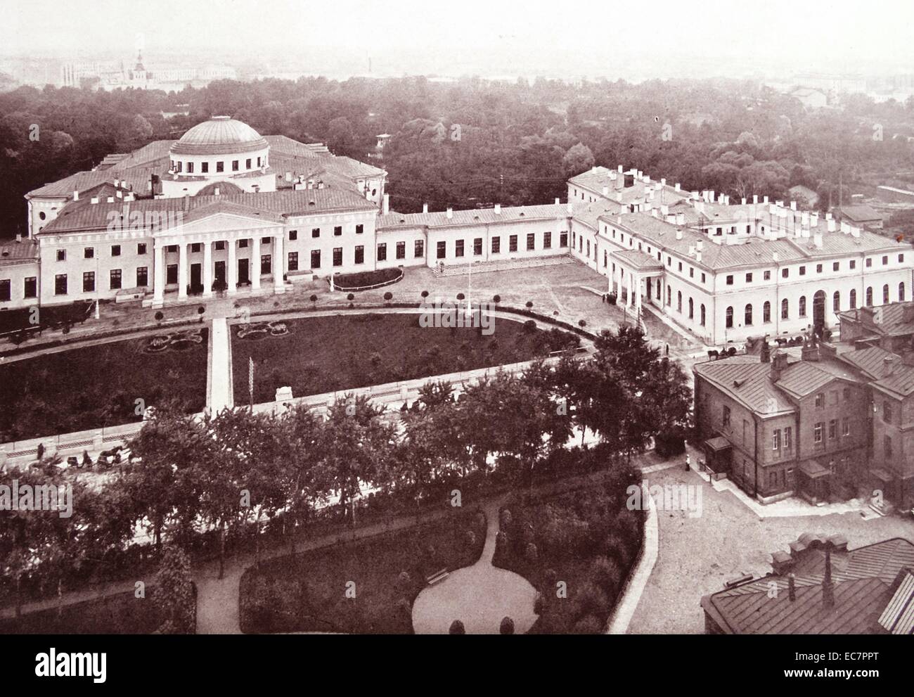 Imperial russian palace -Fotos und -Bildmaterial in hoher Auflösung – Alamy