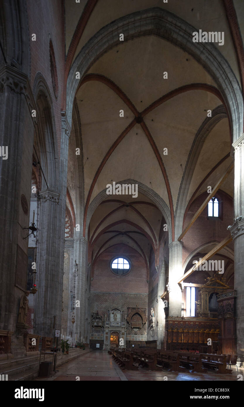 Transept basilica -Fotos und -Bildmaterial in hoher Auflösung – Alamy