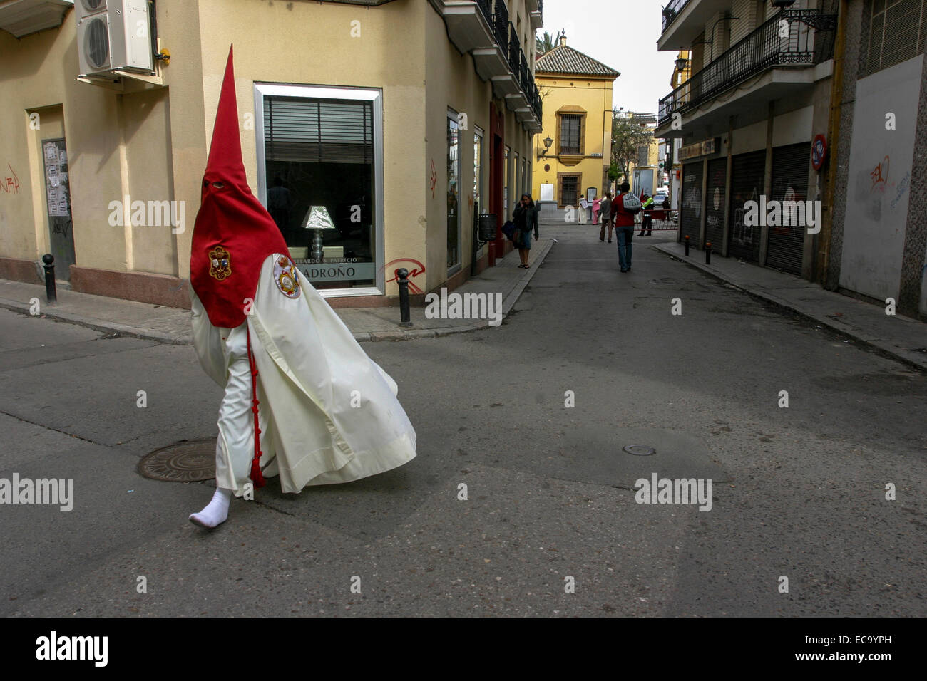 Semana Santa (Karwoche), Fiesta. Feiern in den Straßen der alten Stadt ...