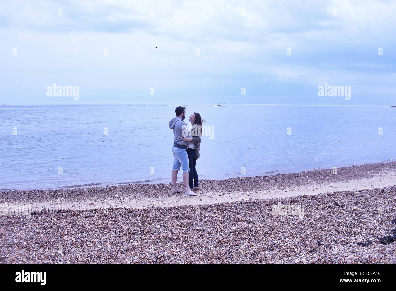 Romantik am strand -Fotos und -Bildmaterial in hoher Auflösung – Alamy