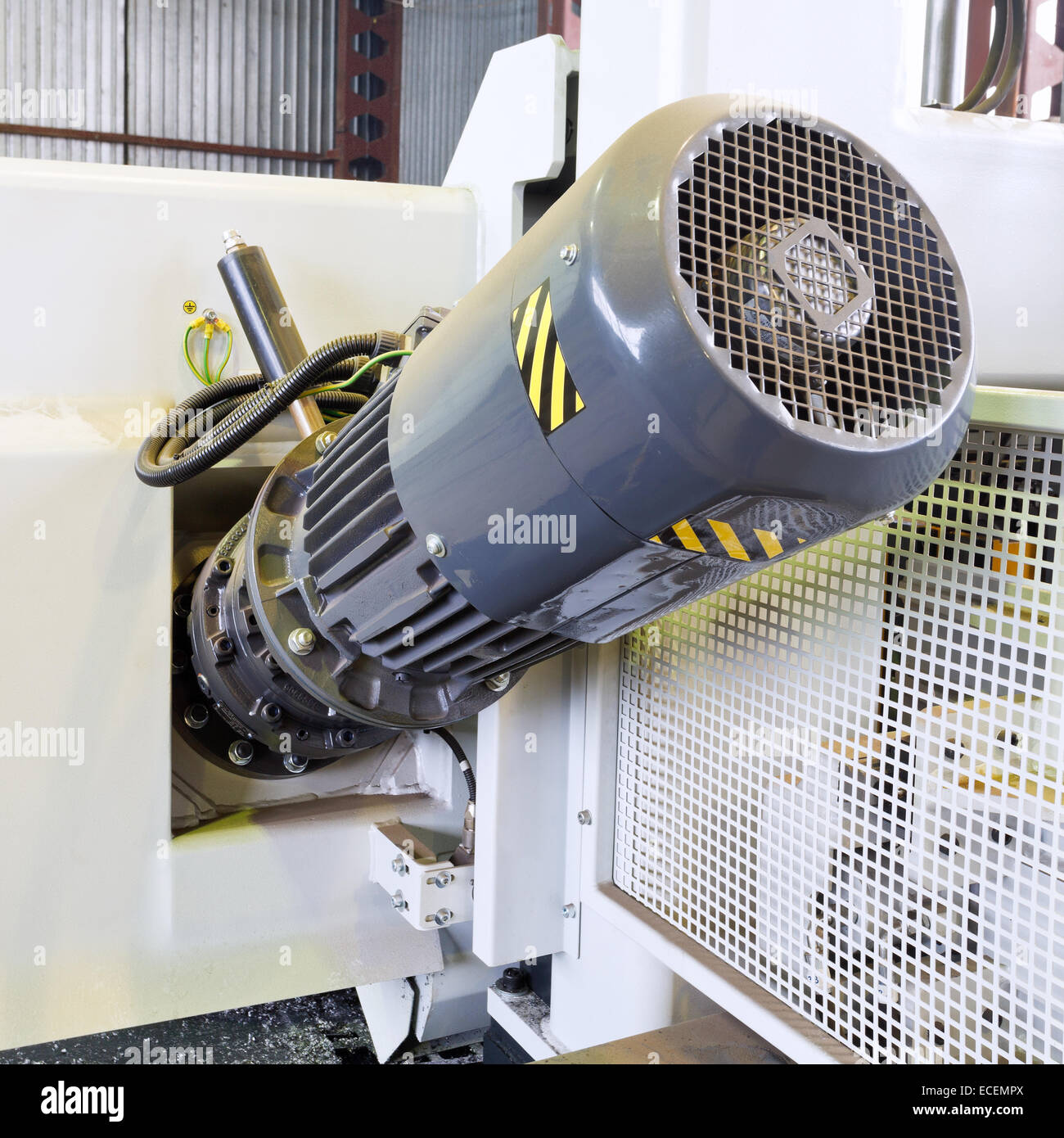 Drehmaschine motor -Fotos und -Bildmaterial in hoher Auflösung – Alamy