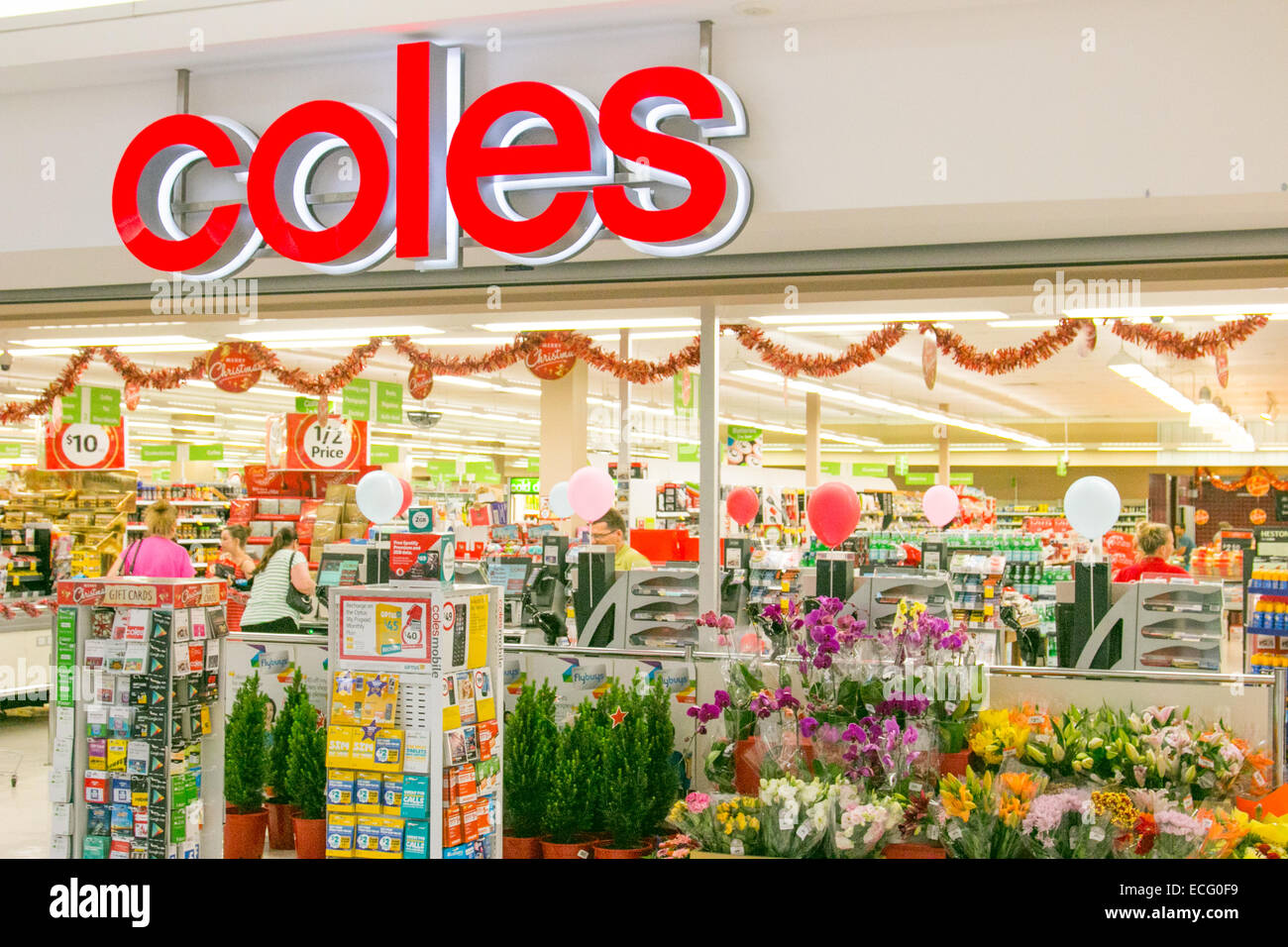 Australian Coles Supermarkt im Einkaufszentrum von Criewood, sydney ...