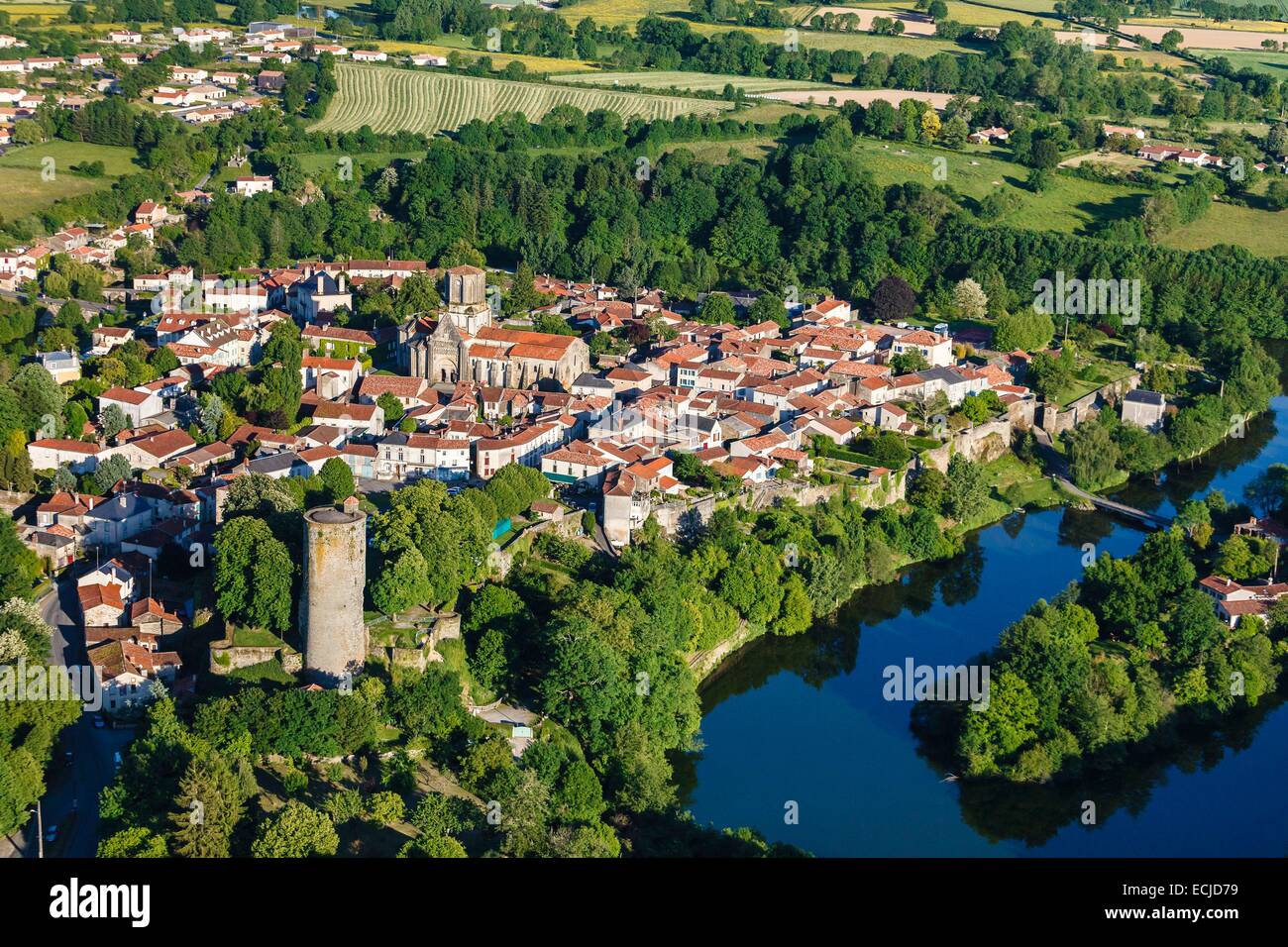 Frankreich, Vendee, Vouvant, Les Plus Beaux Dörfer de France (die ...