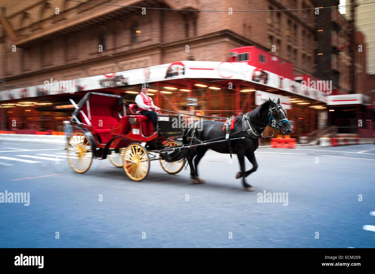 Pferdewagen Mit Menschen Stockfotos und -bilder Kaufen - Alamy