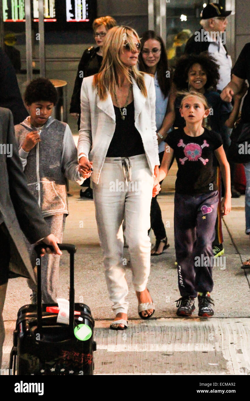Heidi Klum entdeckt am John F. Kennedy International Airport (JFK) mit ...