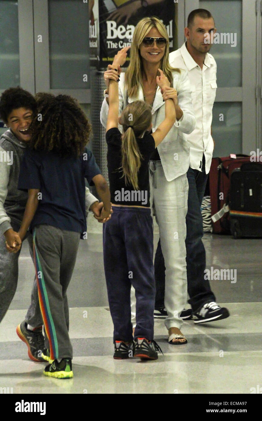 Heidi Klum entdeckt am John F. Kennedy International Airport (JFK) mit ...
