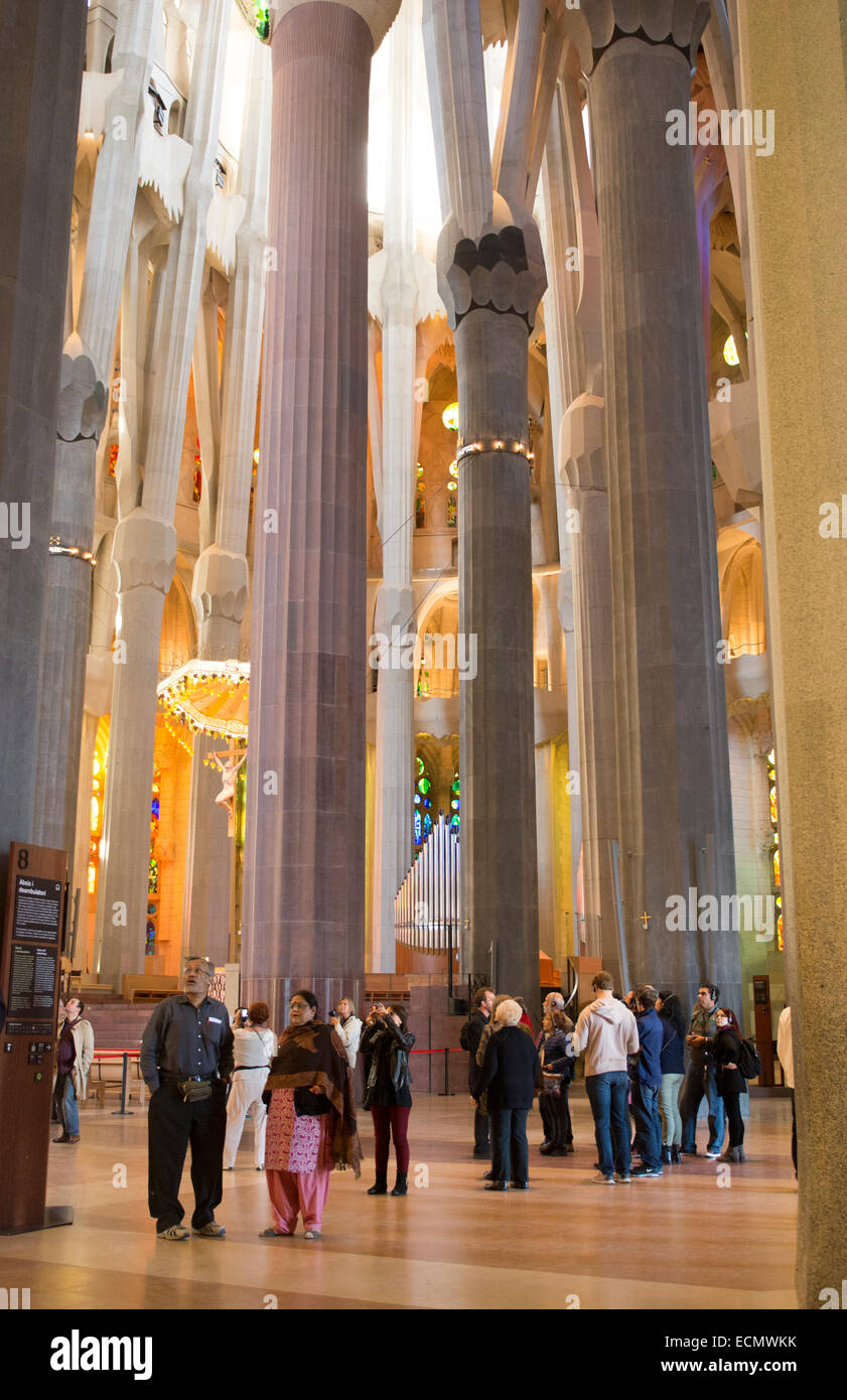 Barcelona Spanien Le Sagrada Familia Kirche Fleck Glas Innenraum der ...